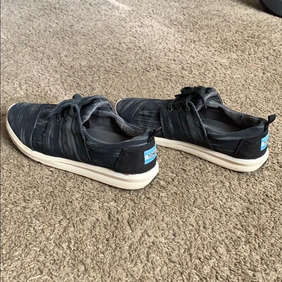 Toms | Shoes | Really Cute Toms Blackgray Patterned Tennis Shoes | Poshmark